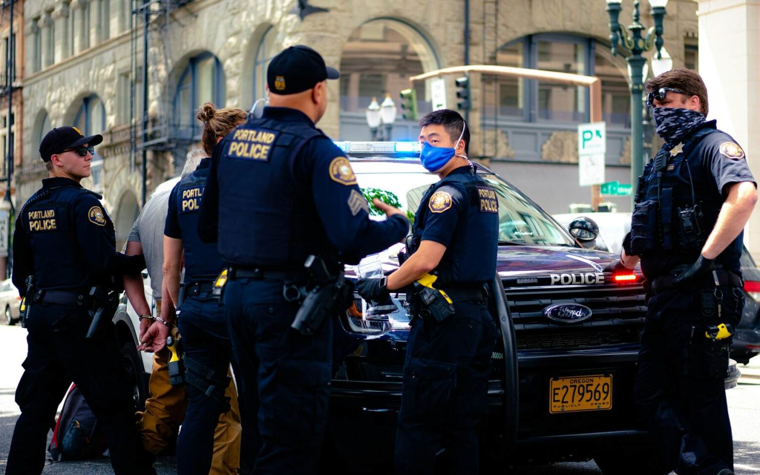 The 12 Best Degrees for Police Officers in Law Enforcement Work [2024 ...